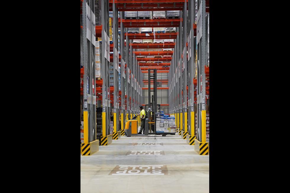 Inside Lidl’s vast new Luton distribution centre | Analysis & Features ...